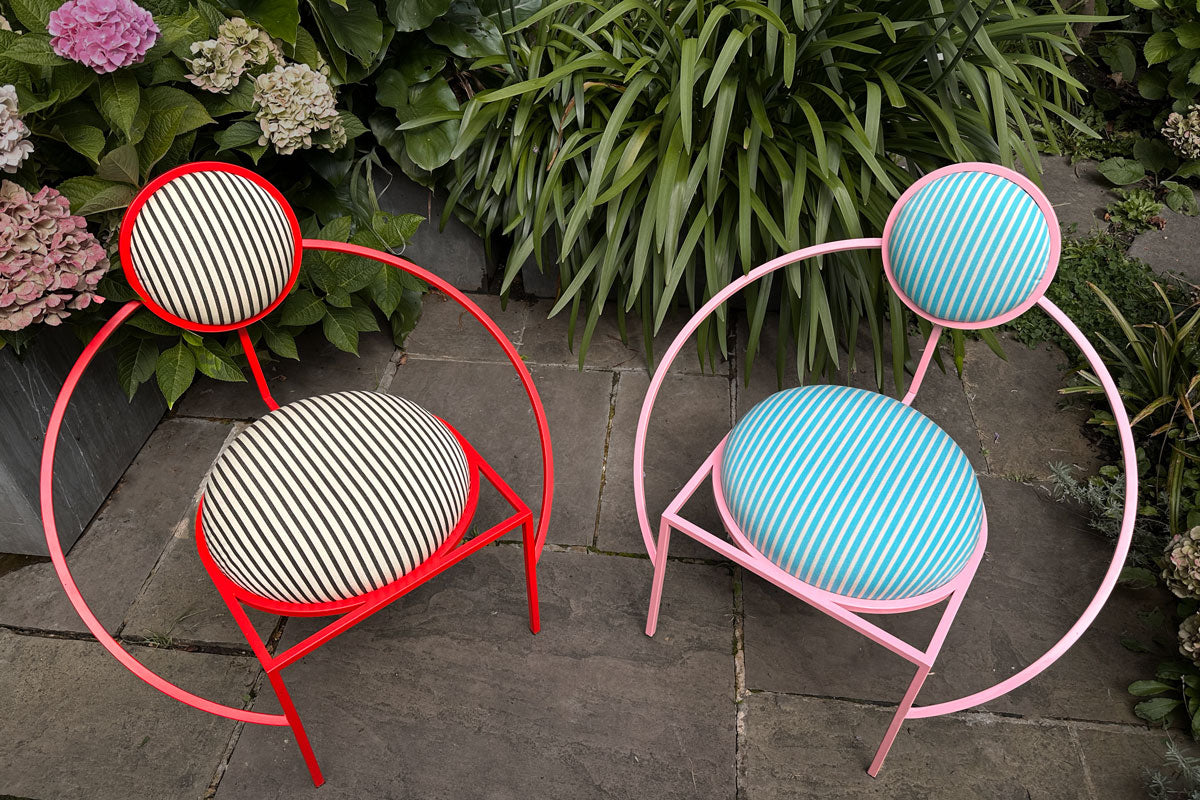 OUTDOOR ORBIT CHAIR